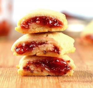 Strawberry Newton Minis {Vegan} - TheVegLife