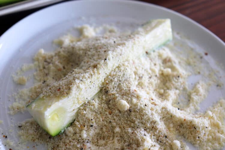 Baked Parmesan Zucchini - TheVegLife