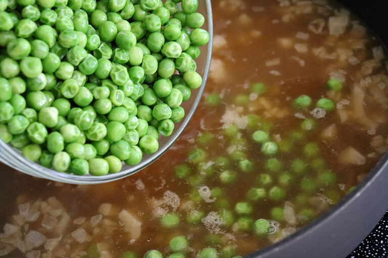 Ina's Easy Fresh Pea Soup Recipe - TheVegLife