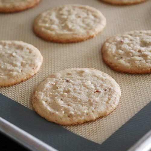 Thin and Crisp Almond Cookies Recipe - TheVegLife